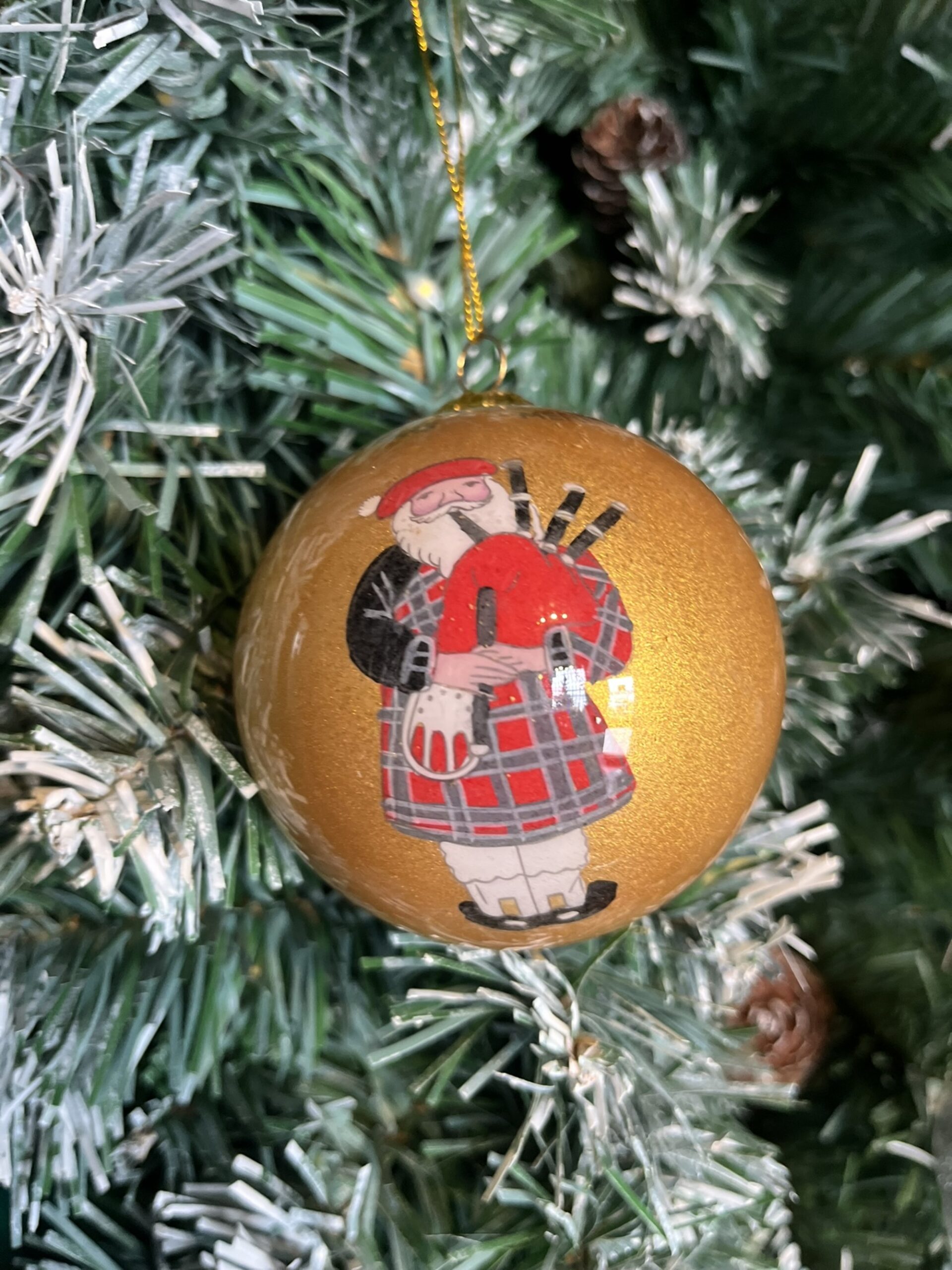 Hand Painted Gold Scottish Santa Glass Christmas Bauble with Gift Box ...
