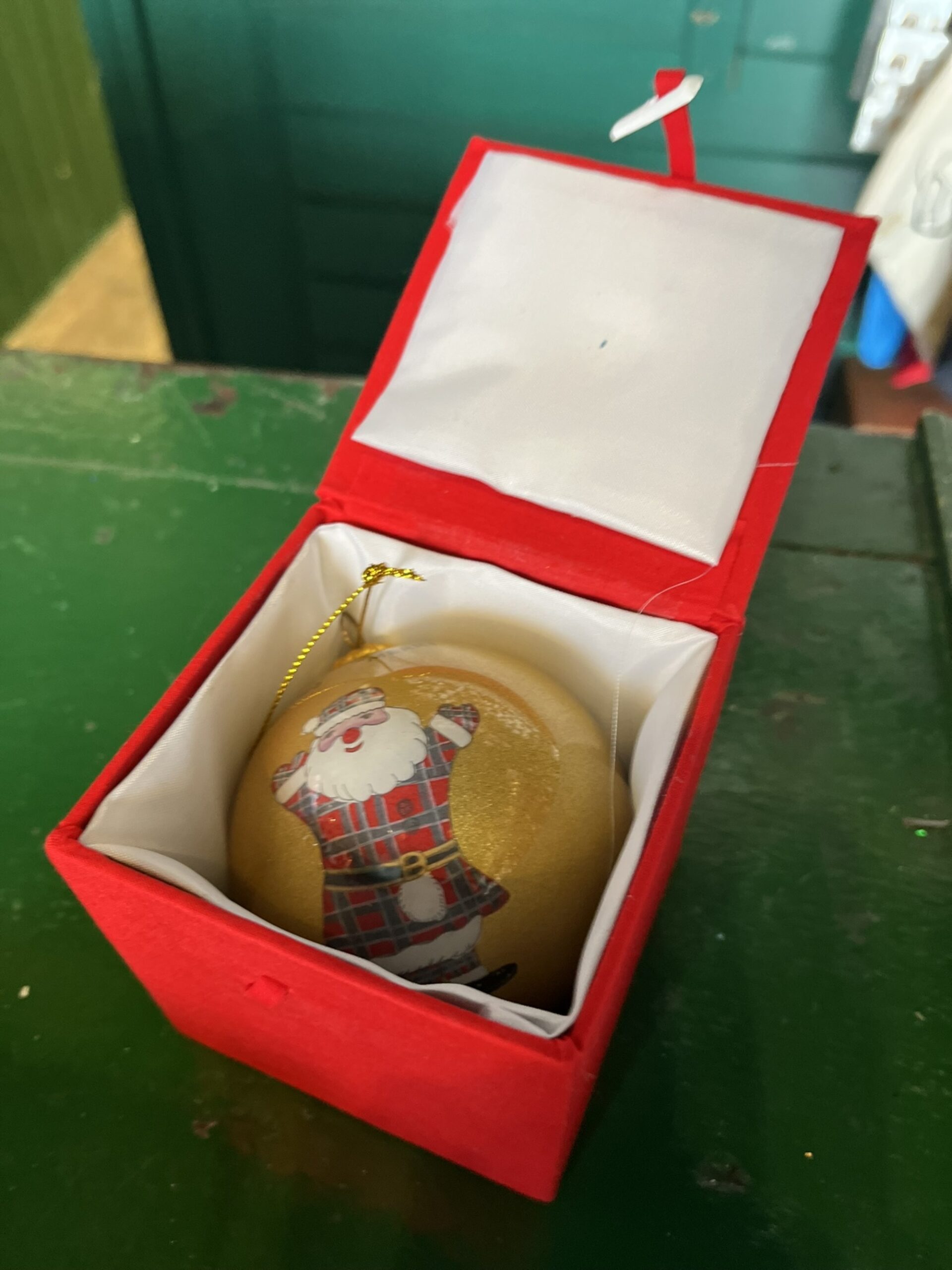 Hand Painted Gold Scottish Santa Glass Christmas Bauble with Gift Box ...